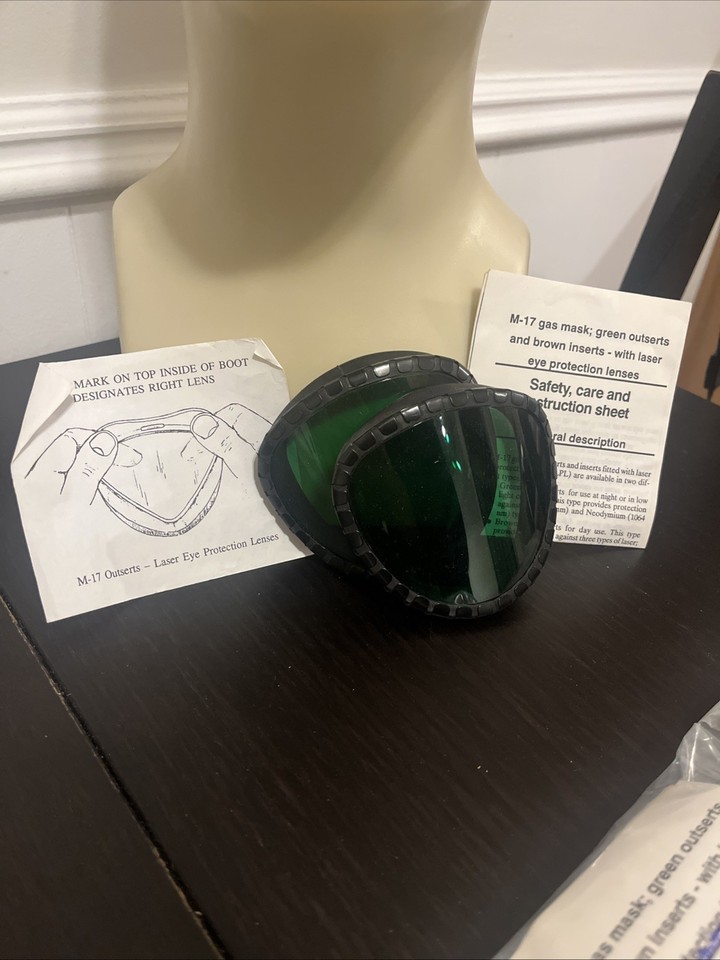 M17 M17A2 Gas Mask Laser Outsert Lenses Green Rare Accessory Read ...