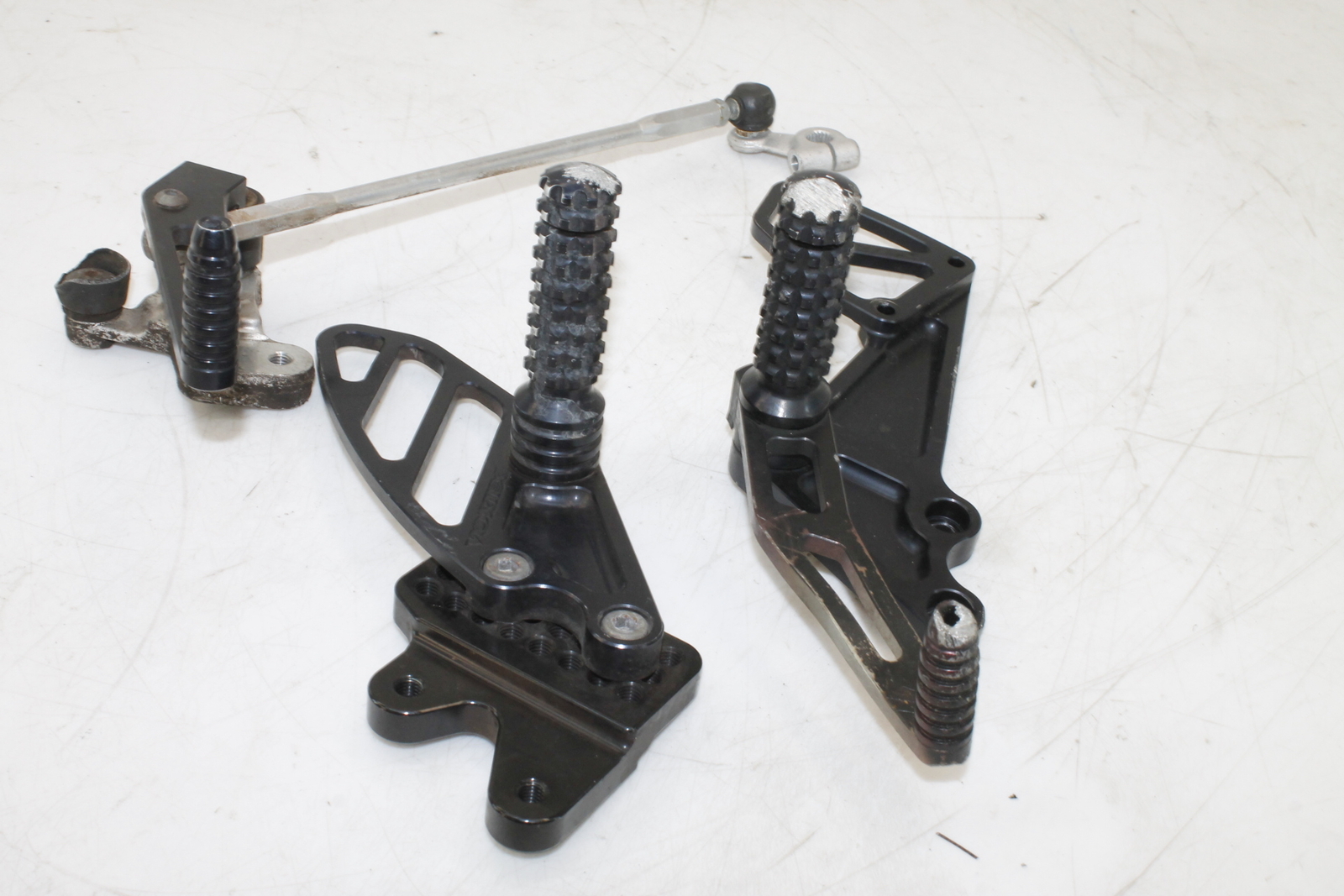 08-10 GSXR 750/600 REARSET REAR SET FOOT PEG RIGHT LEFT OEM LEVER PAIR ...