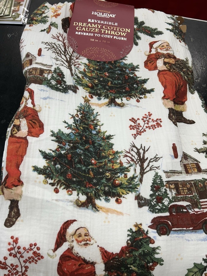 New Envogue Christmas Reversible Gauze Throw - SANTA AND Christmas ...