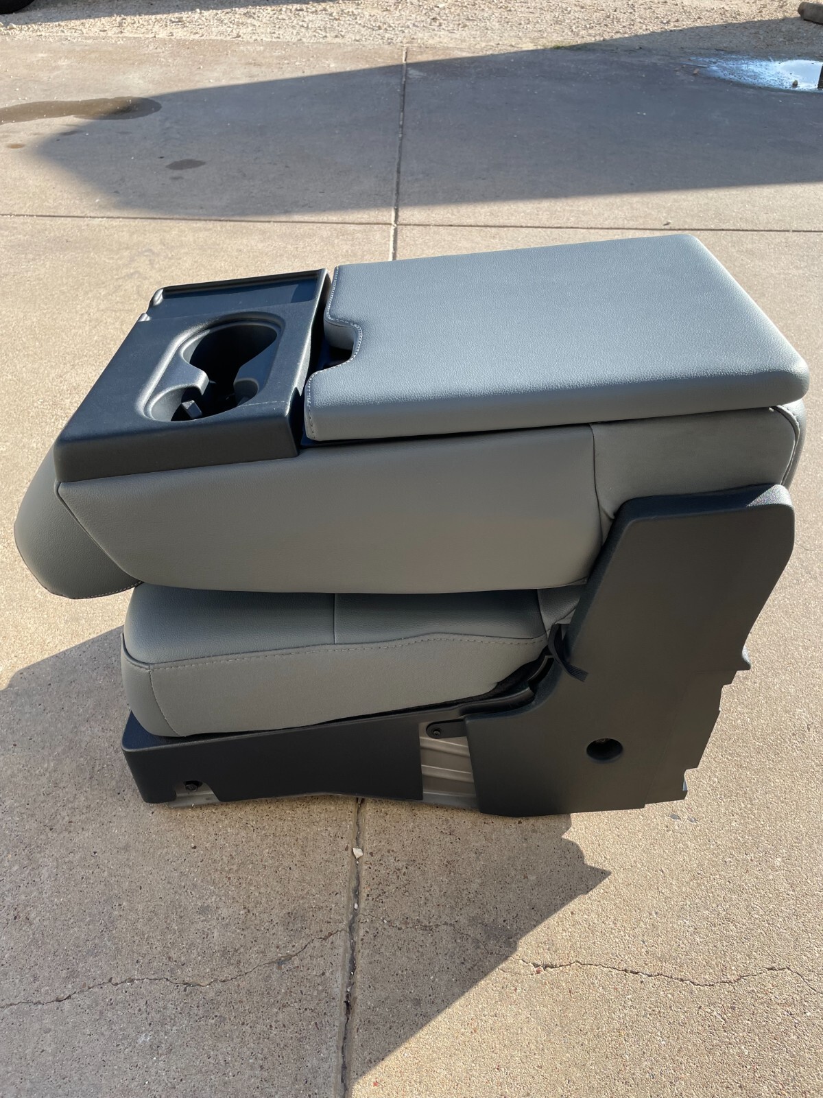 15 -24 OEM FORD F150 CENTER JUMP SEAT / CONSOLE GRAY VINYL NEW! NICE ...