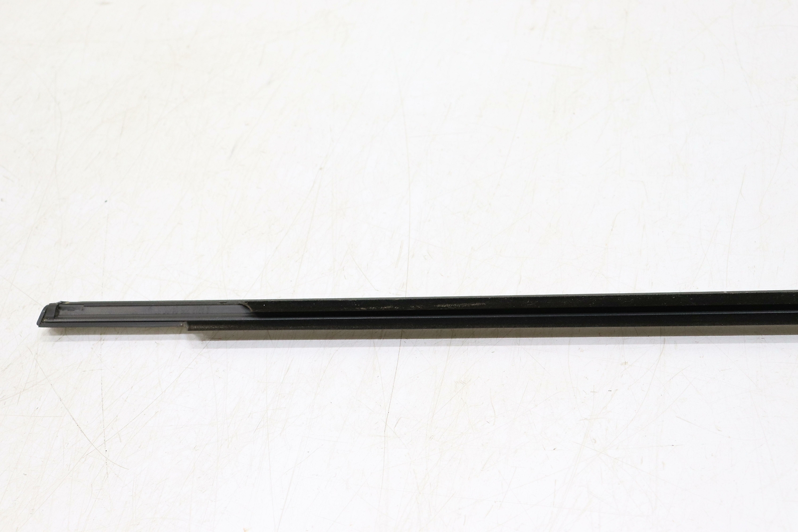 2016 15 14 13 MERCEDES E400 W212 SEDAN FRONT RIGHT DOOR WEATHERSTRIP ...