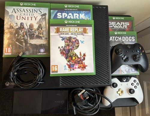 Microsoft Xbox One Bundle - 5 Games And 2 Controllers - Excellent ...