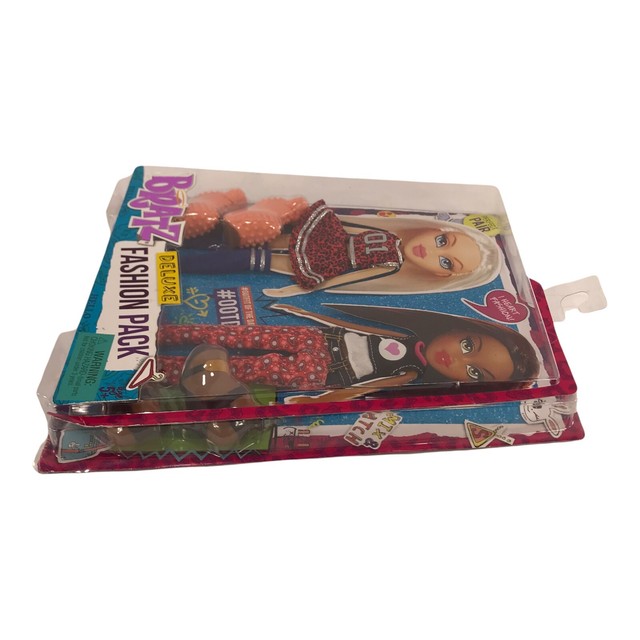 Bratz Deluxe Fashion 4 Pack 2015 Lot Clothing 8 Outfits and Shoes Age 5 ...