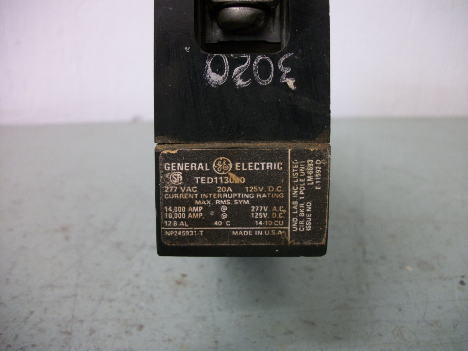 GE TED CIRCUIT BREAKER TED113020 20AMP 277VOLT 1POLE | eBay