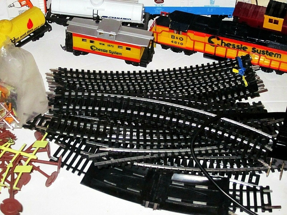 Vintage HO TRAIN SET engine/9-cars/Transformer/Signs/People/Instruct | eBay