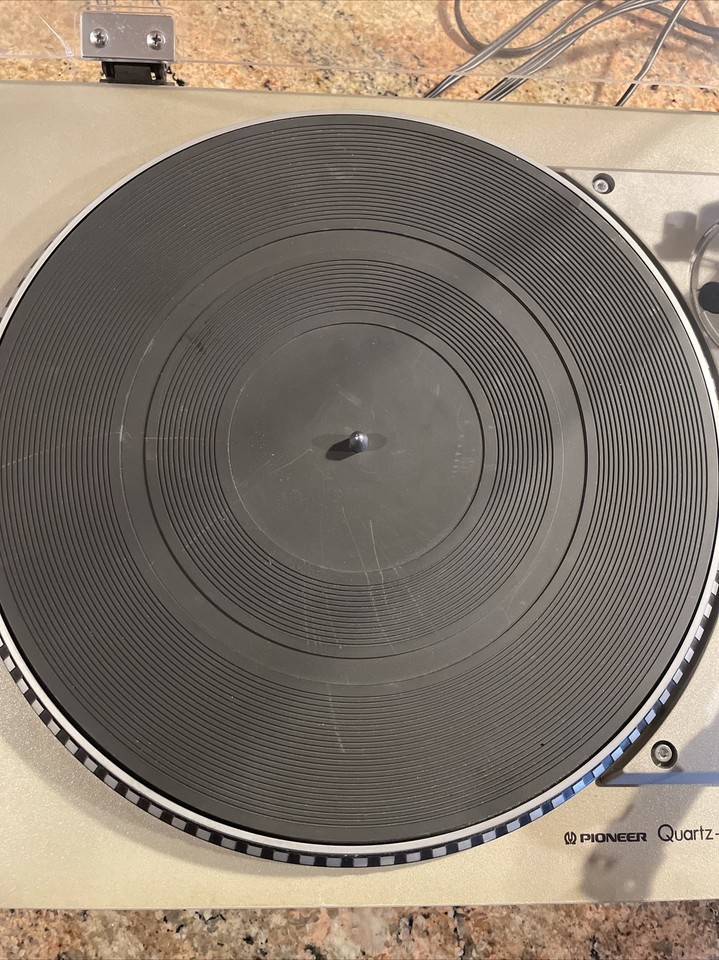 PIONEER PL-560 QUARTZ-PLL FULLY AUTOMATIC TURNTABLE | eBay