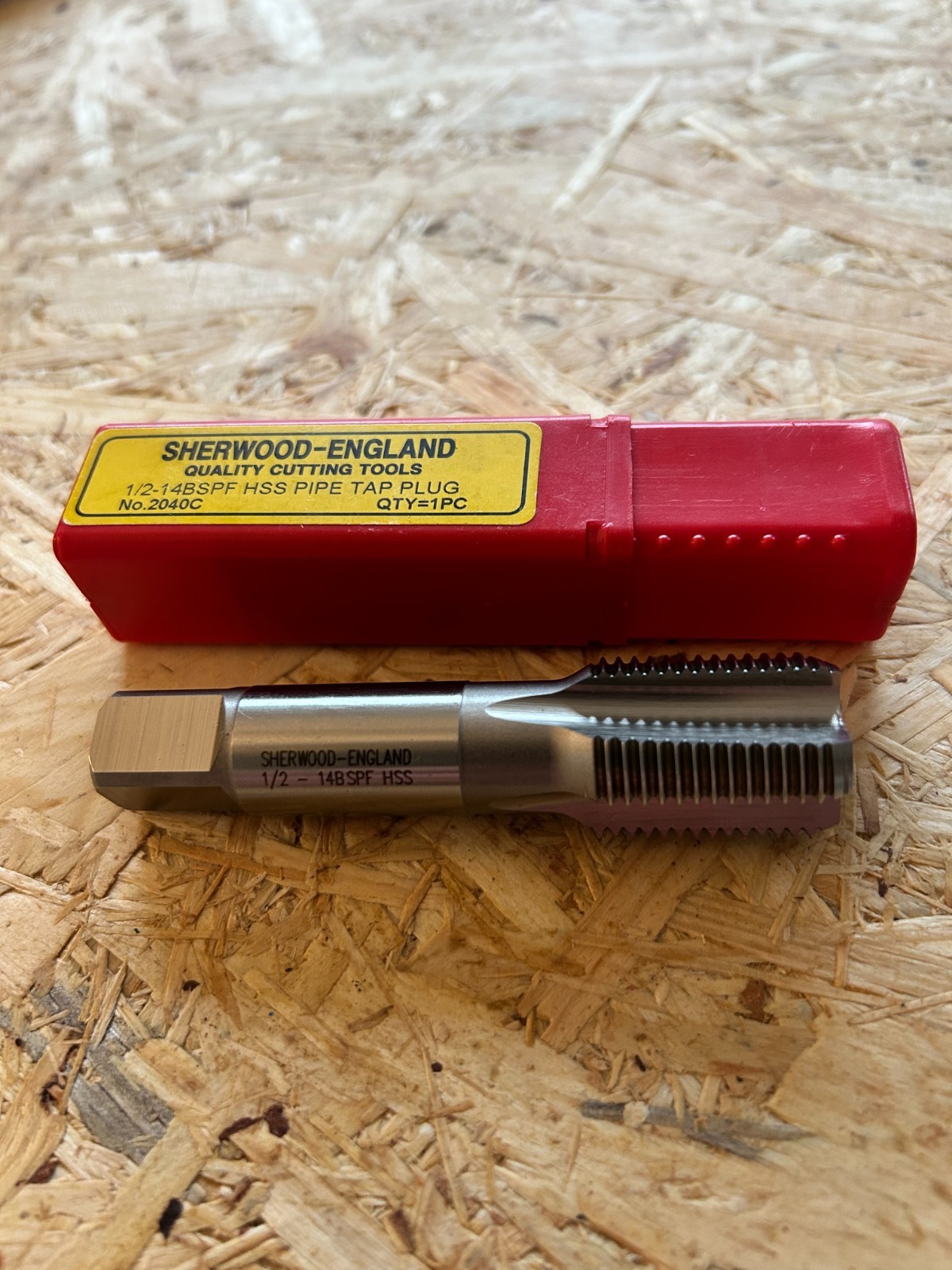 1/2 inch x 14Tpi BSPF Plug tap / Bottoming tap. High speed Steel. BRAND ...