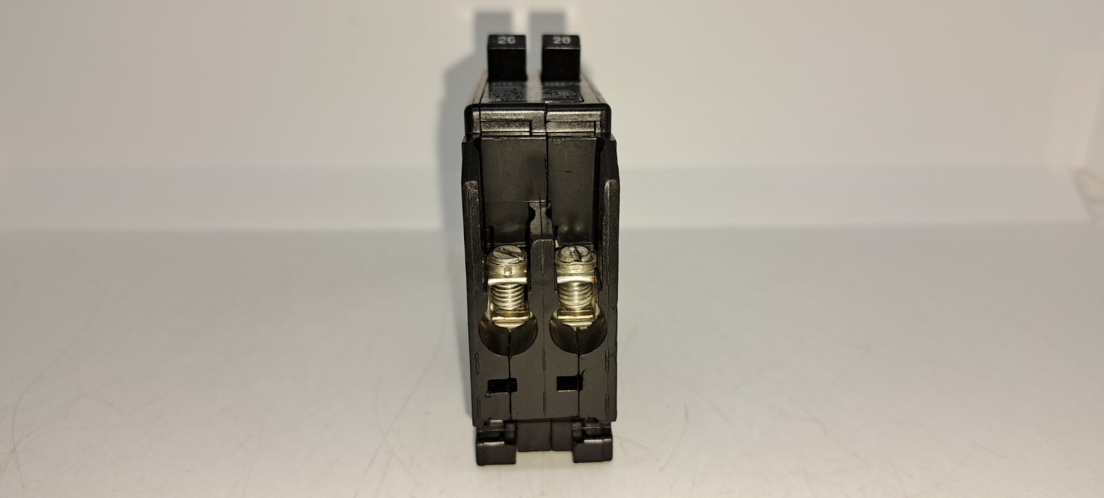 EATON CUTLER HAMMER BR2020 20 Amp 2 Pole Tandem Circuit Breaker A2020N ...