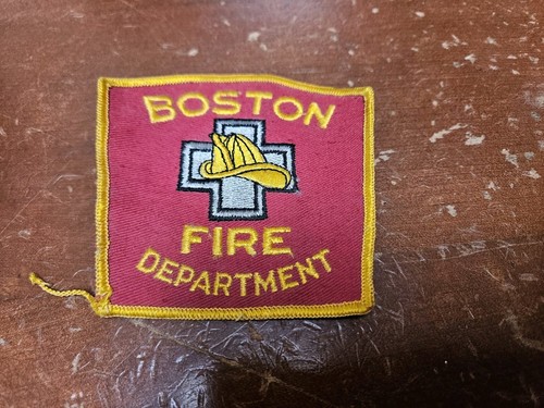 Boston (MA) Fire Department Iron On Patch Vintage FD FIREMAN-LIGHT WARE ...
