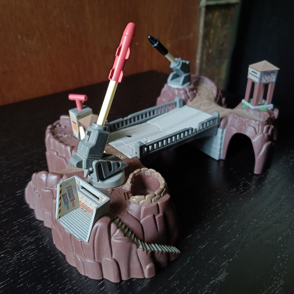 Micro Machines Base Militaire Pont Military Bridge Army Playset ...