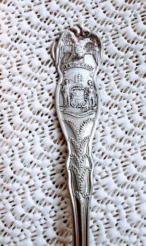 Vintage WM Rogers Delaware Spoon Liberty & Independence Decorated Both ...