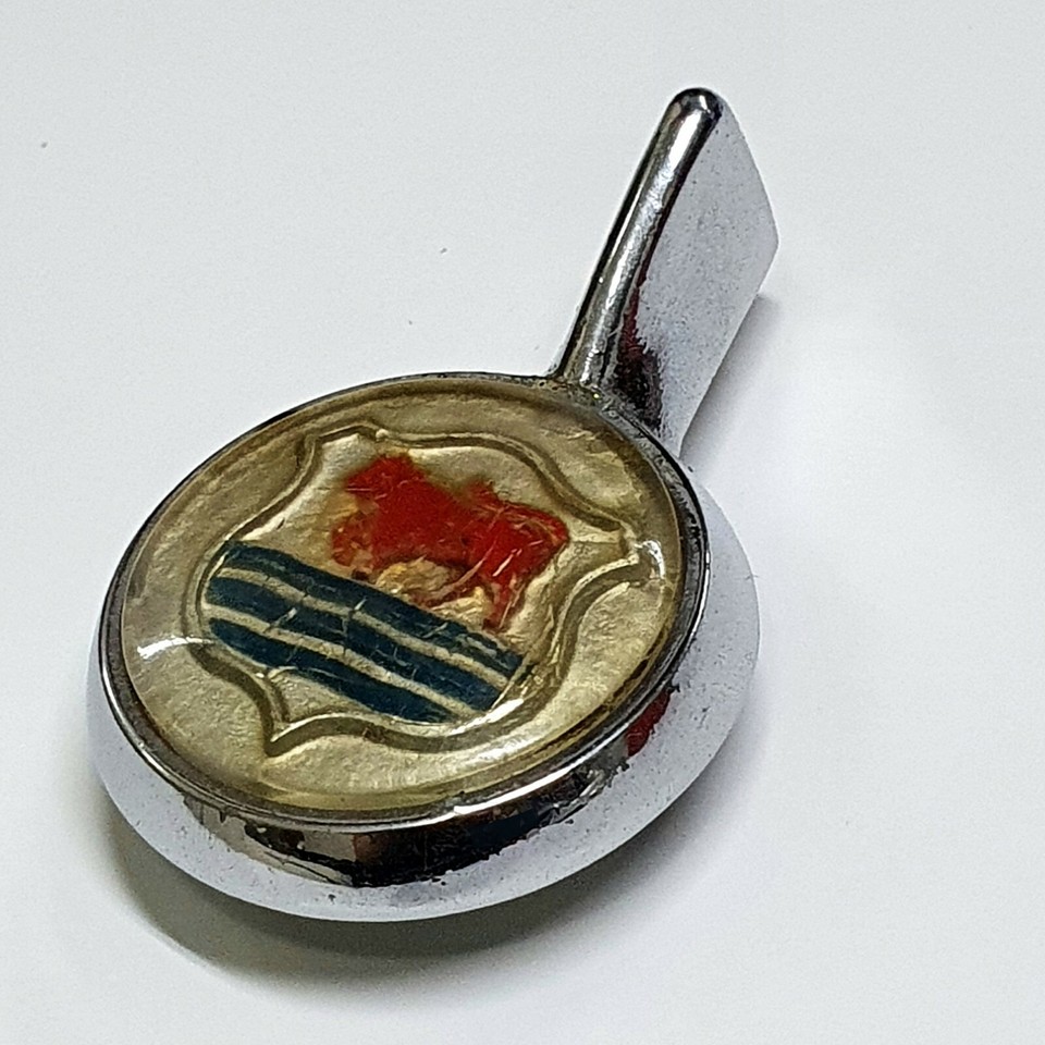 RARE MORRIS 1100, 1300, 1800 BONNET BADGE & BEZEL & other badges ...