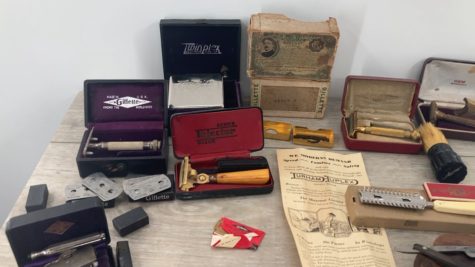 Vintage Shaving Razor Collectible Estate Lot Schick Injector Gillette ...