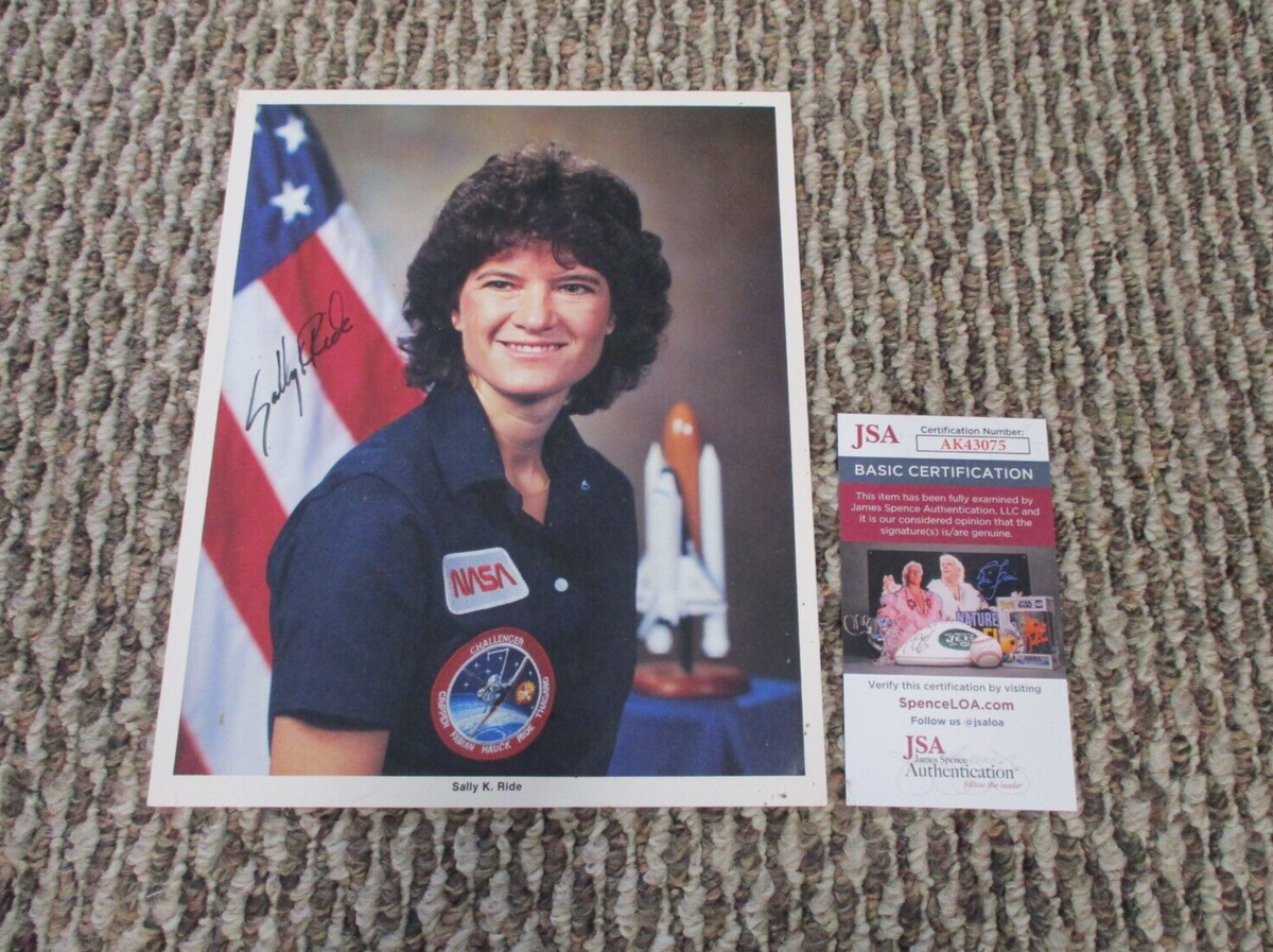 Sally Ride Signed 8x10 Photo Nasa First Woman In Space With Challenger