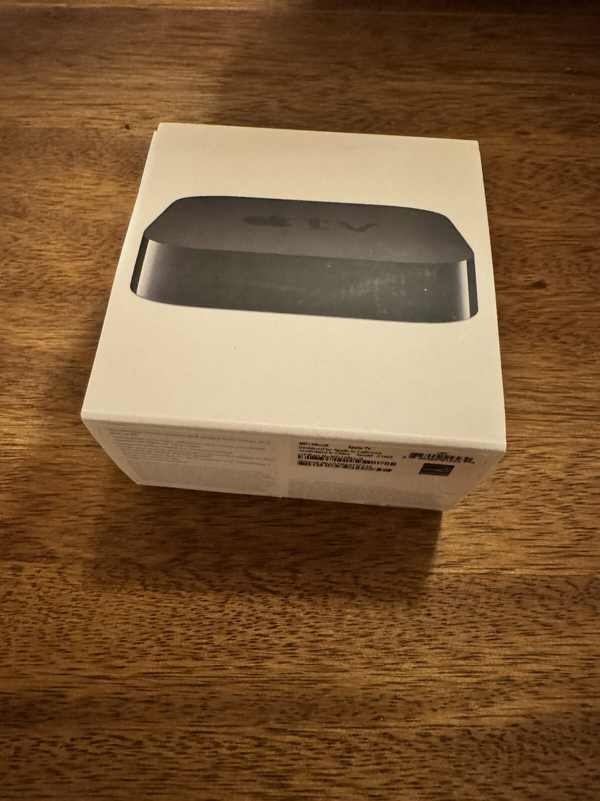 Apple TV (3rd Generation) HD Media Streamer - Console / Remote / Box