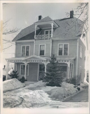 1977 Press Photo Eva Hester House Clinton Massachusetts | eBay