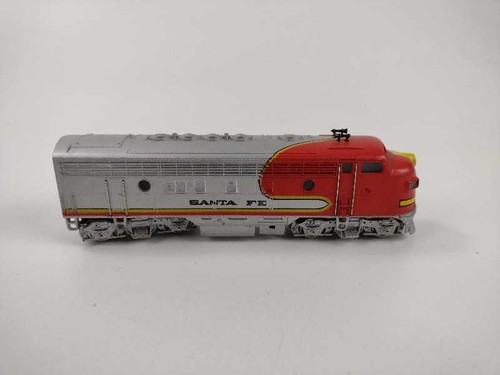 ATSF Sante Fe F3 Diesel Engine - HO Scale, metal body - unmarked Dummy ...