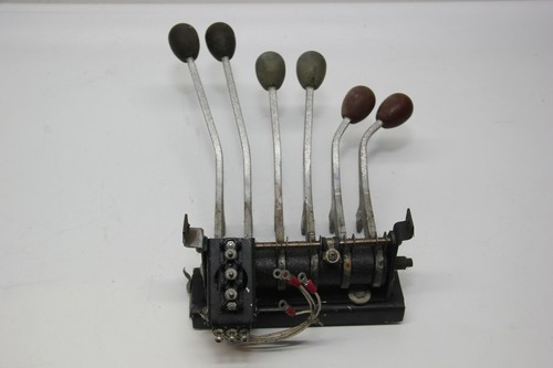 Piper PA-23-250 Aztec Pedestal Control Quadrant Assembly, P/N: 19519-00 ...