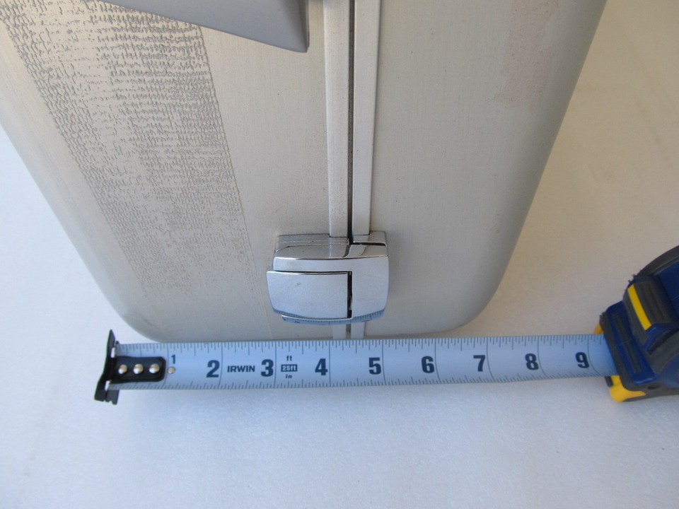Large ZERO HALLIBURTON Aluminum Briefcase Silver w/ Combo Lock 21" x 17 ...