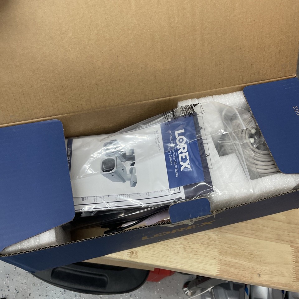 NEW LOREX 4K MVF IP PoE Bullet Camera (LNB8973B) + Mounting Hardware ...