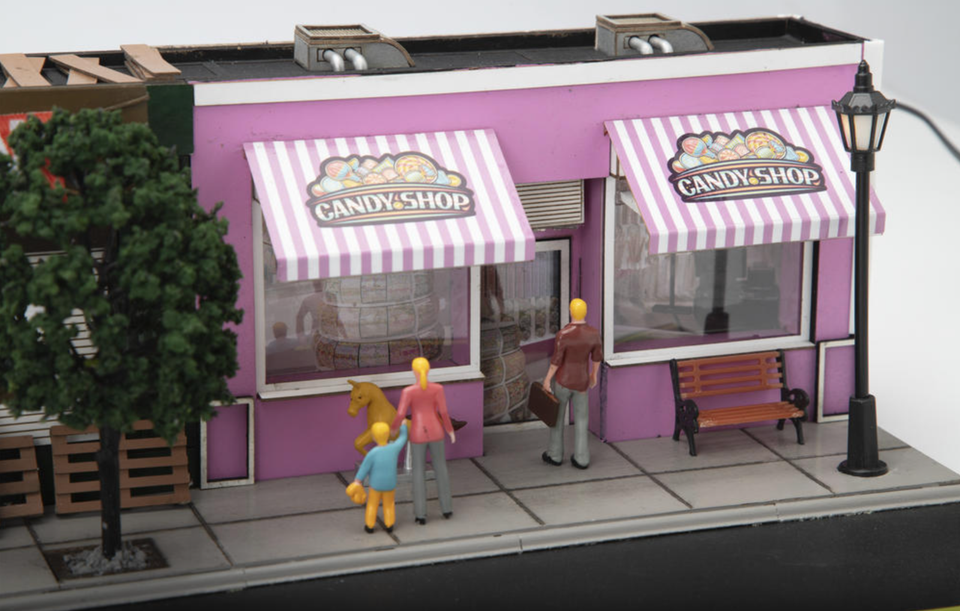O Scale Main Street Block Small Town Retail Store Buildings w/ Figures ...