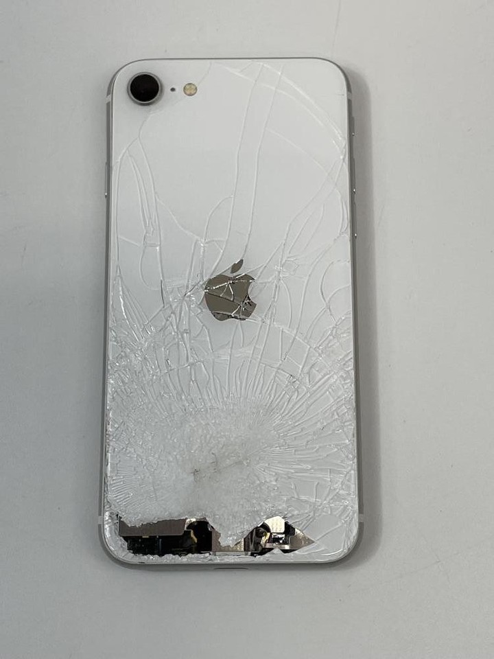 Apple iPhone SE (2nd Gen) 64GB (BOOST) A2275 White - Broken | eBay