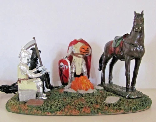 NEW Lemax CURSED CAMPFIRE Spooky Town Halloween Village Glowing Fire ...