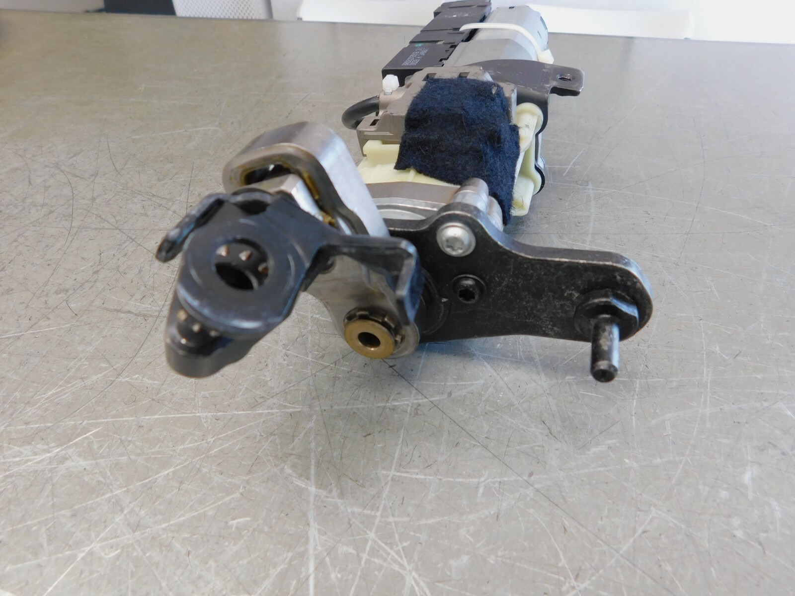 09 - 16 Audi Q5 8R Rear Left LH Driver Side Hatch Lift Gate Motor OEM ...