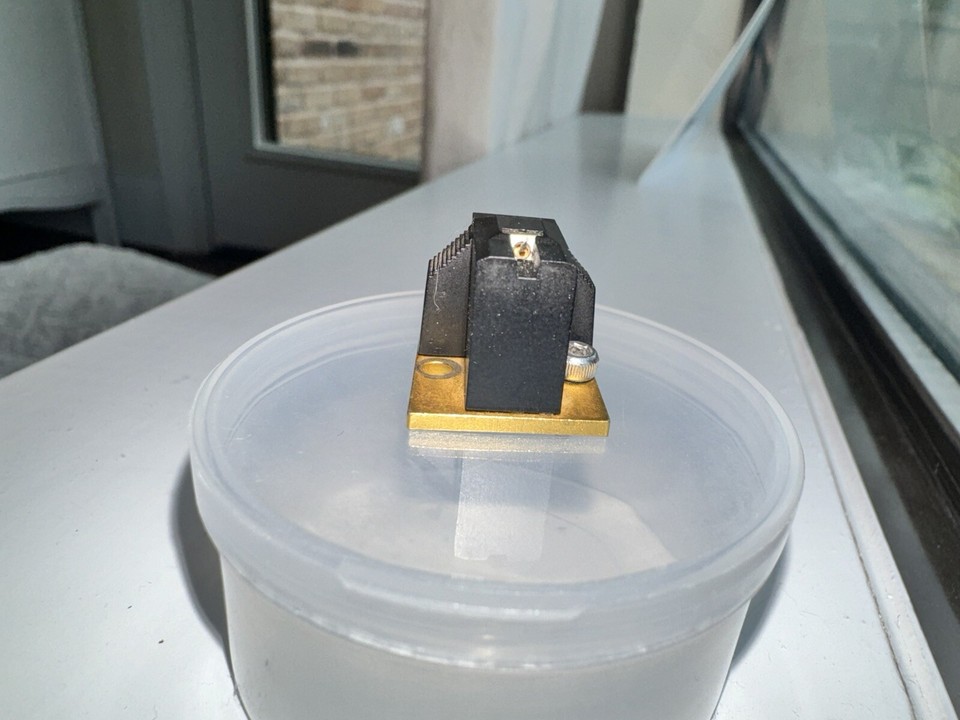 AudioQuest AQ404B High Output MC phono cartridge. New Microridge Boron ...