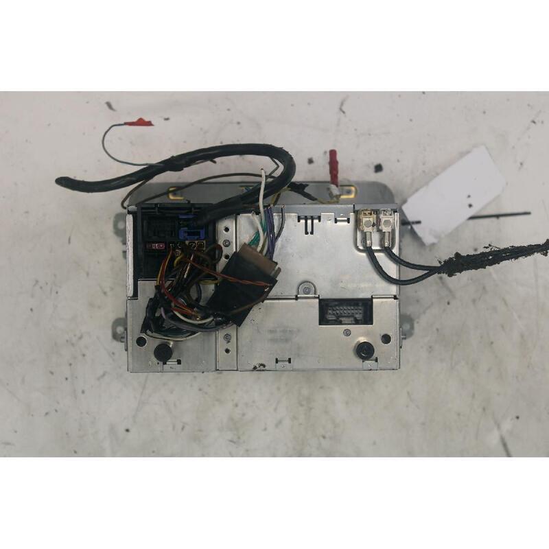 RADIO POUR VOLKSWAGEN PASSAT (05-10) 2.0 8V TDI (103KW) SW 5P/D/1968CC ...