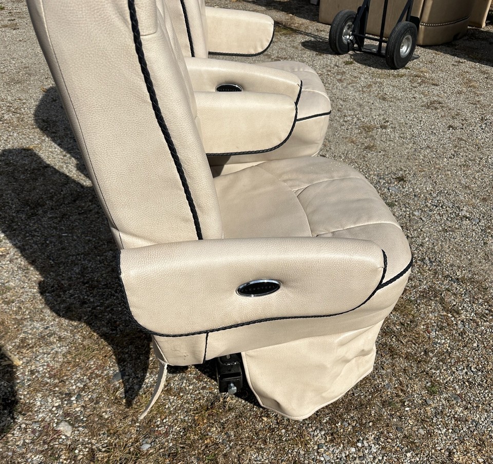 Flexsteel RV Captain's Chairs Seats PAIR Cream motorhome coach USED | eBay