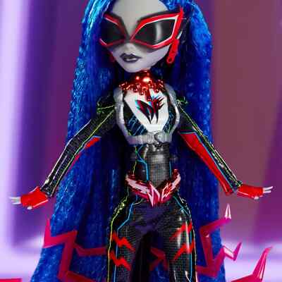 SDCC 2024 EXCLUSIVE Monster High Deadfast Ghoulia Yelps Doll PLUS EXTRA ...