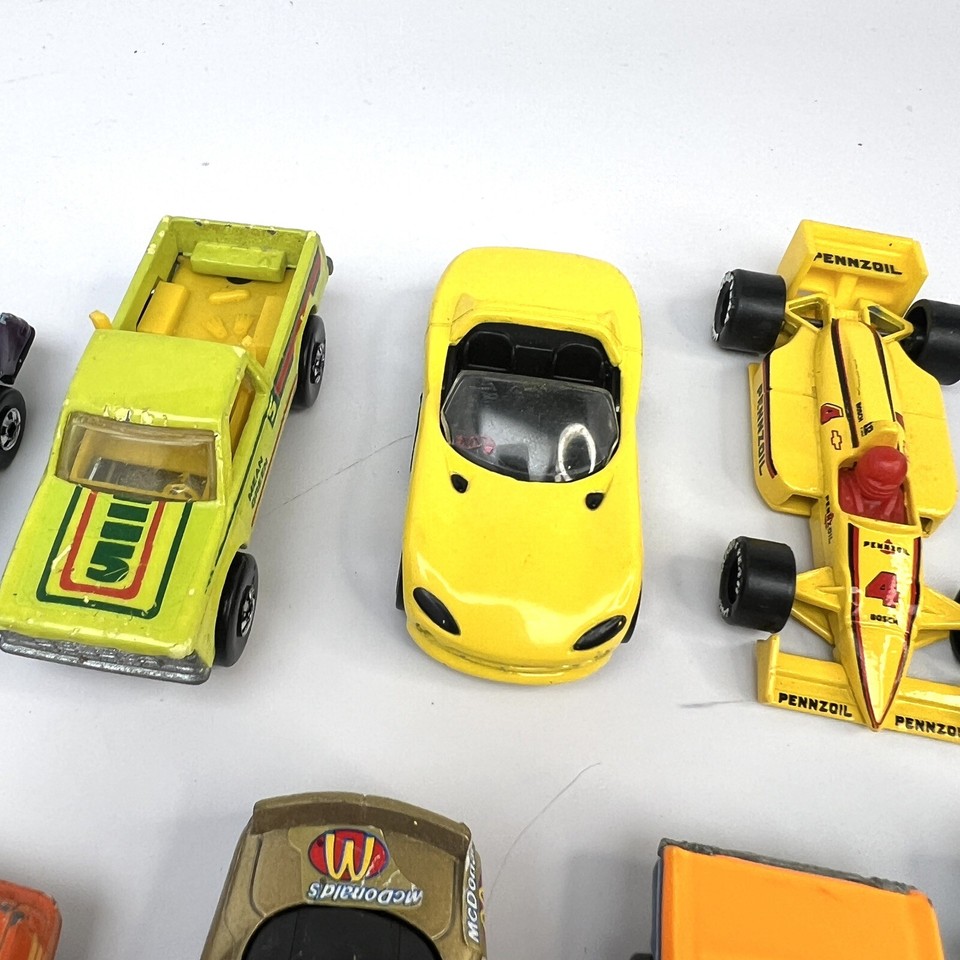 Hot Wheels, Matchbox And Random Diecast And Plastic Cars Lot Of 15 90s ...