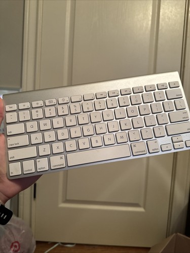 GENUINE Apple Wireless Bluetooth Keyboard A1314 Mac Aluminium CLEAN ...