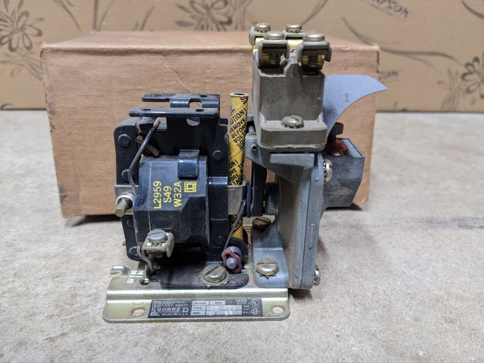 Square D AO-10D Ser A Pneumatic Timing Relay ~ New, Original Opened Box ...