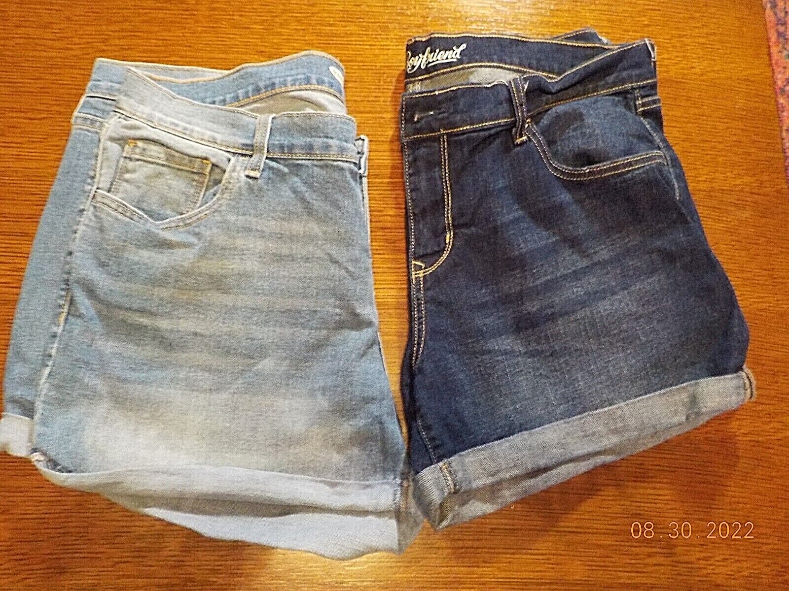 OLD NAVY THE LE BOYFRIEND SHORTS 2 PAIR SIZE 14 REG 165/84A DARK/LIGHT ...
