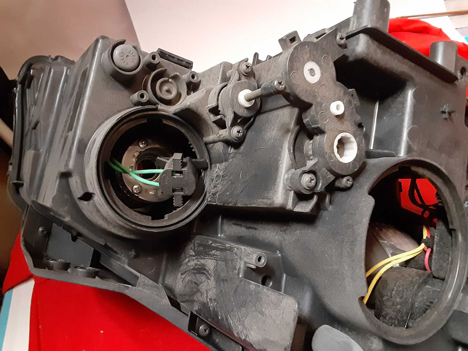 2016 KIA SORENTO LH DRIVER/SIDE HEADLIGHT OEM 92101-C6 pick up So CALIF ...