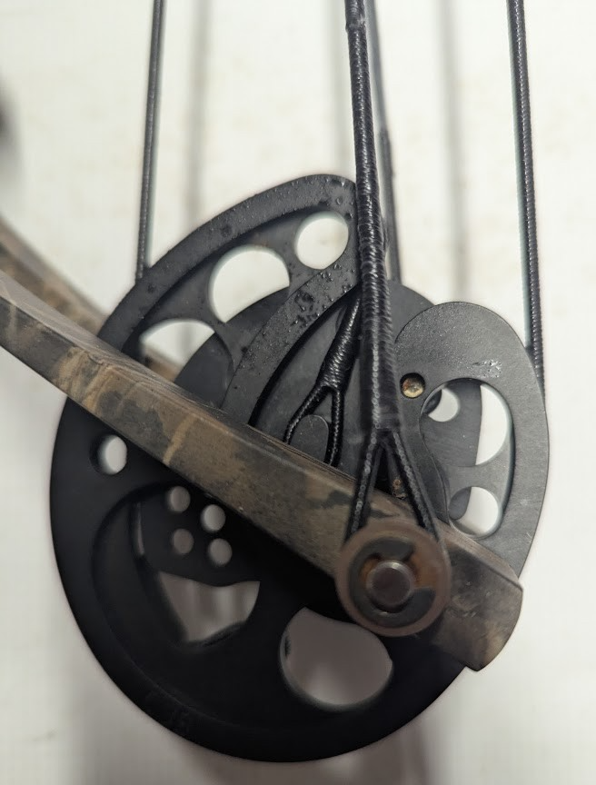 Reflex by Hoyt Teton Camo Compound Bow Package! RH 27-30" 60-70lb ...