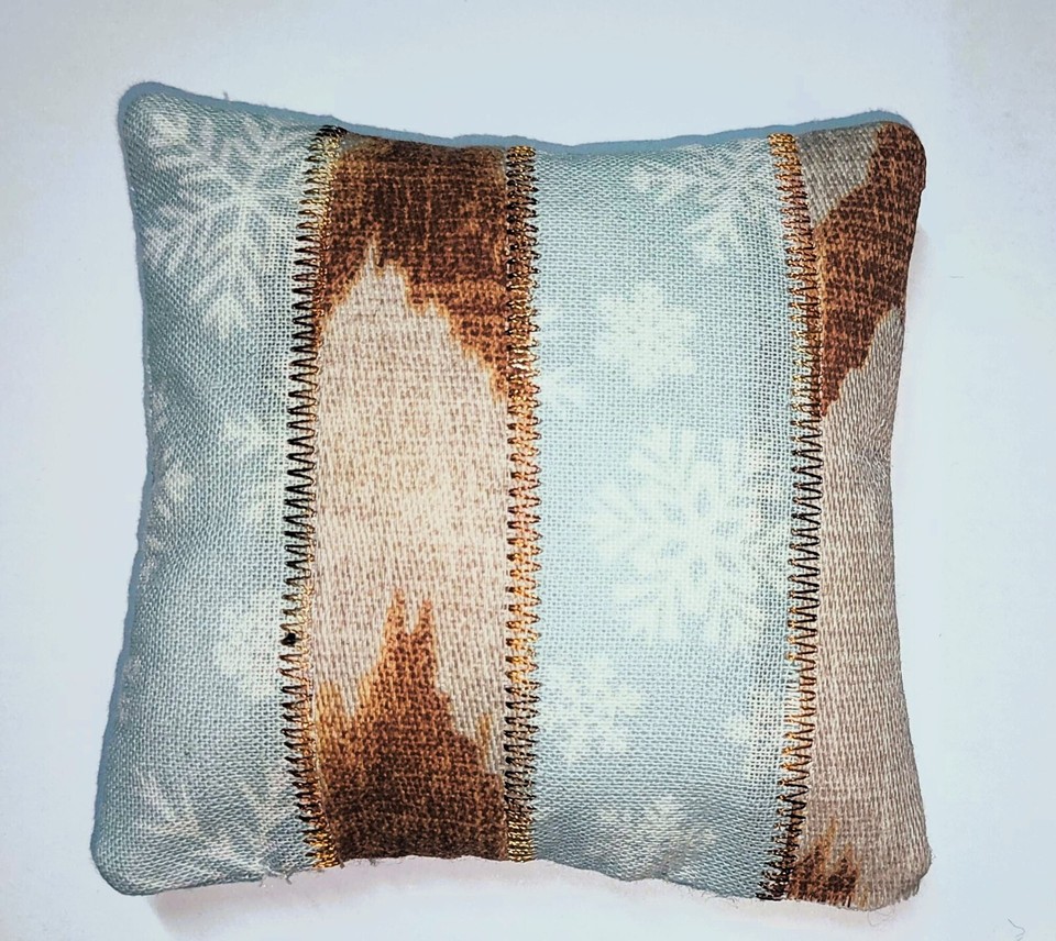 HANDMADE PIN CUSHION, PATCHWORK FABRIC, SEWING GIFTS, WEDDDING RING ...