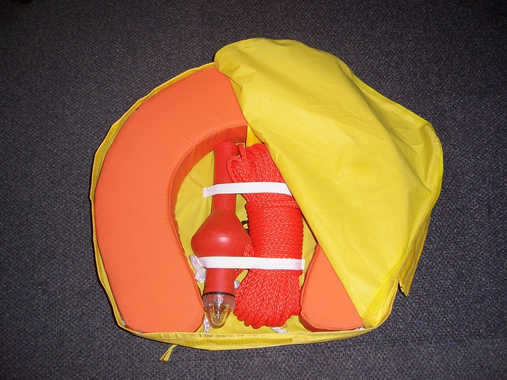 Life Ring Buoy Lifebuoy Floating Buoyant Rope Line Light Horseshoe ...