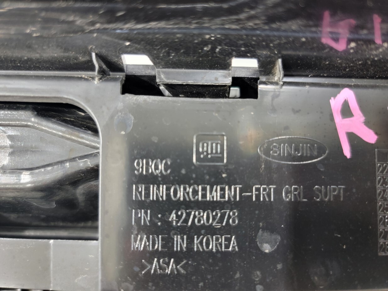 24 25 2024 2025 Chevrolet Trax RS GRILLE GRILL OEM 42780278 | eBay