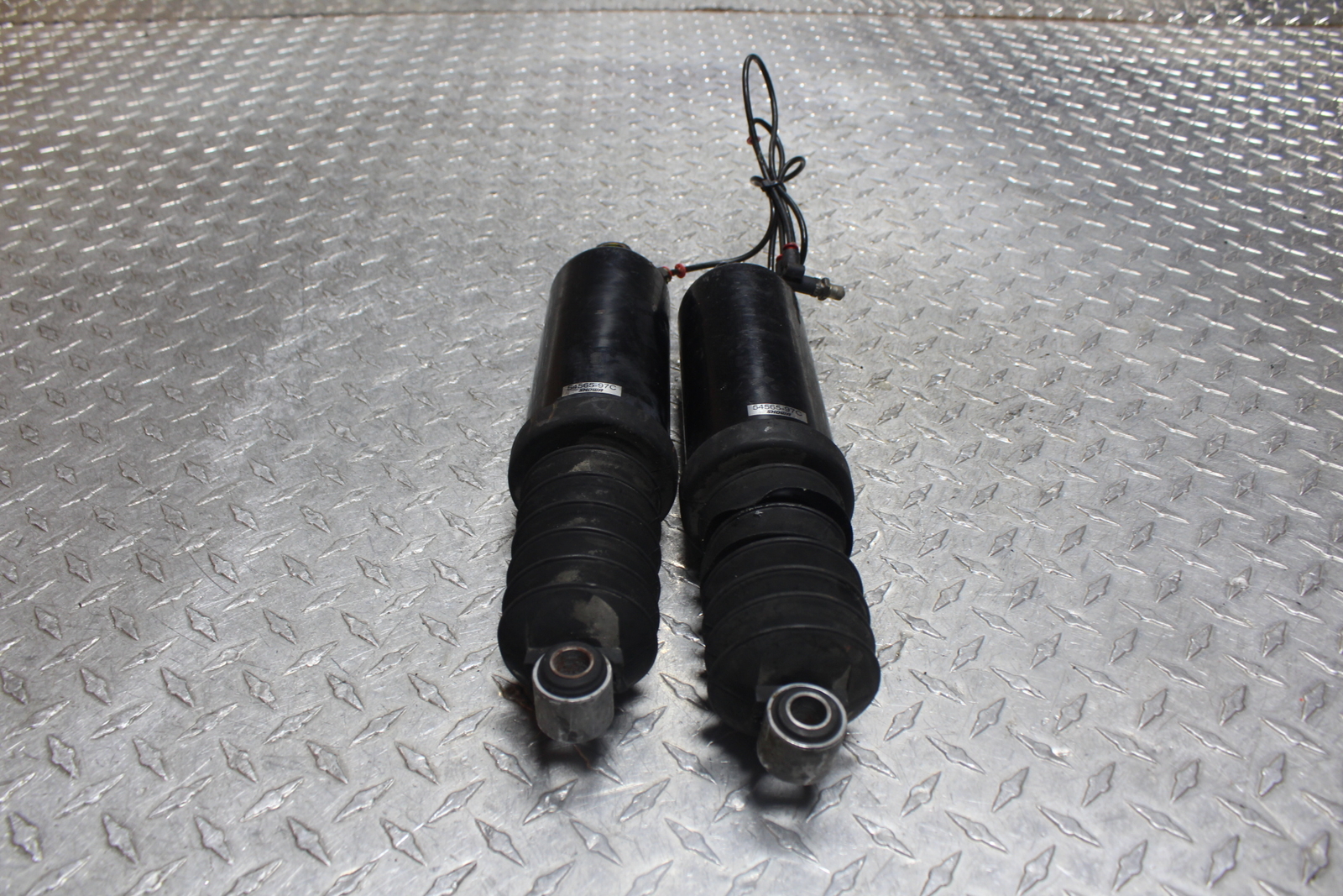2008 Harley-Davidson Electra Glide Ultra Classic FLHTCU REAR BACK SHOCK ...