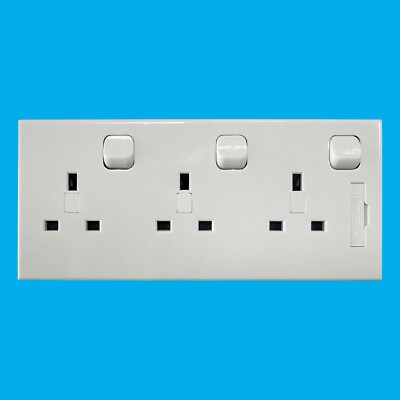 1 & 2 Gang To 3 Way Socket Converter 3 Pin UK Mains Socket Individually ...