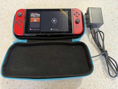 NINTENDO SWITCH HANDHELD GAME CONSOLE CONTROLLER WORKS PERFECT NES HQ ...