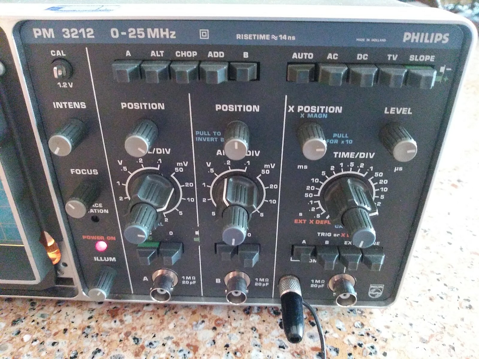Vintage Philips Oscilloscope 3212 0-25 MHz Working for sale online | eBay