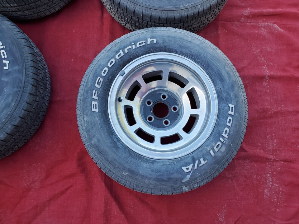 1978 - 80 Corvette C3 OEM Aluminum Wheels Rims with 225/70 R15 Tires ...