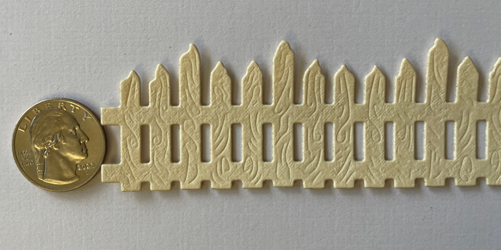 JAGGED PICKET FENCE Die-Cut(3pc)6-1/4" x1-1/4"Garden •Trees•Garden•Yard ...