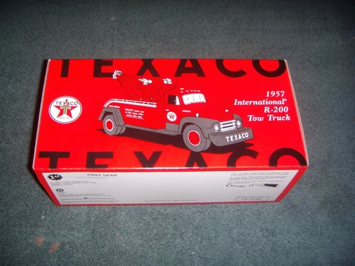 New First Gear 1/34 Texaco 1957 International R200 Tow Truck | eBay
