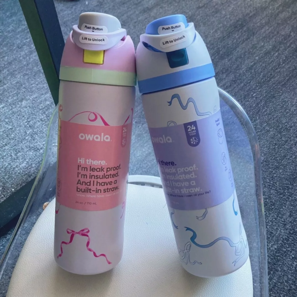 32oz Owala Urban Outfitters Exclusive Tied And True Blue Bows Bottle ...