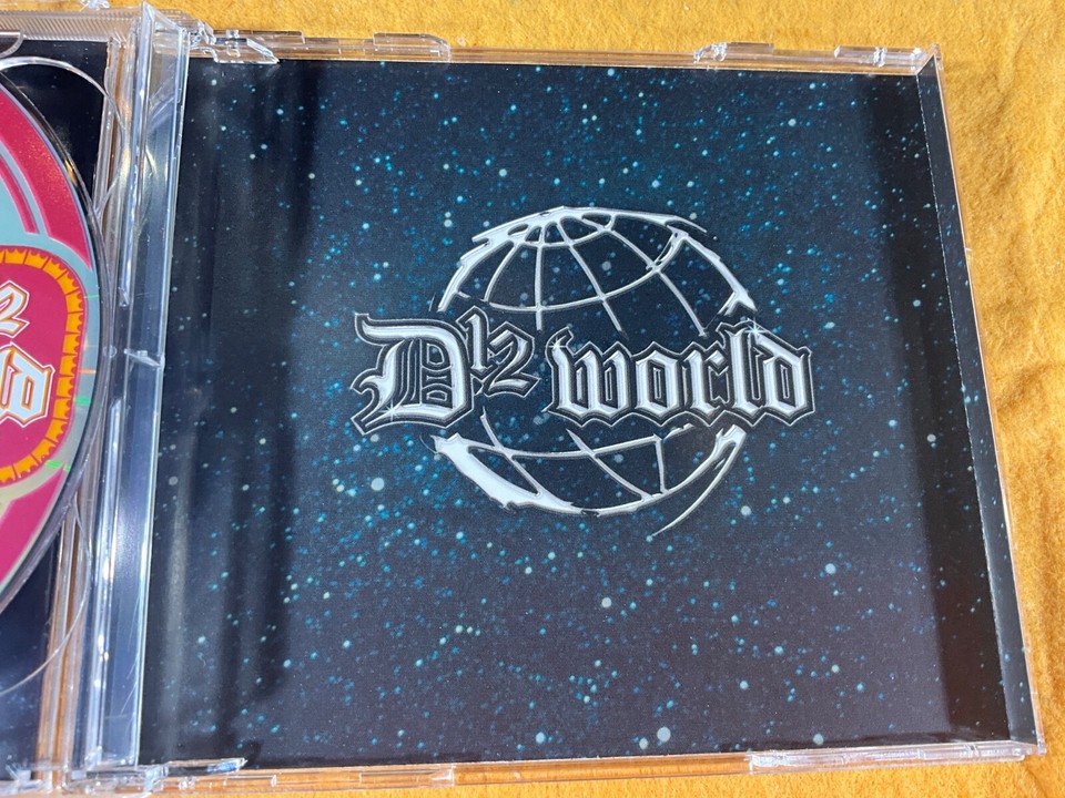 O6-24 D12 World .. PARENTAL ADVISORY .. 2004 - CD + DVD SET - HIP-HOP ...